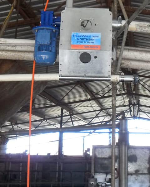 MINERAL ADDITIVE DISPENSER | FEEDMASTER